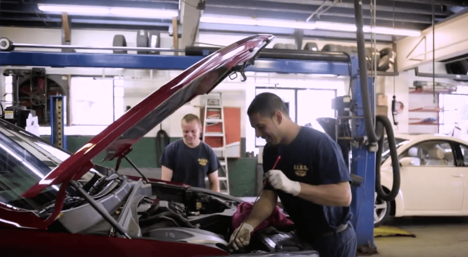 Top Tips for Safe Holiday Travel - Mighty Auto Parts